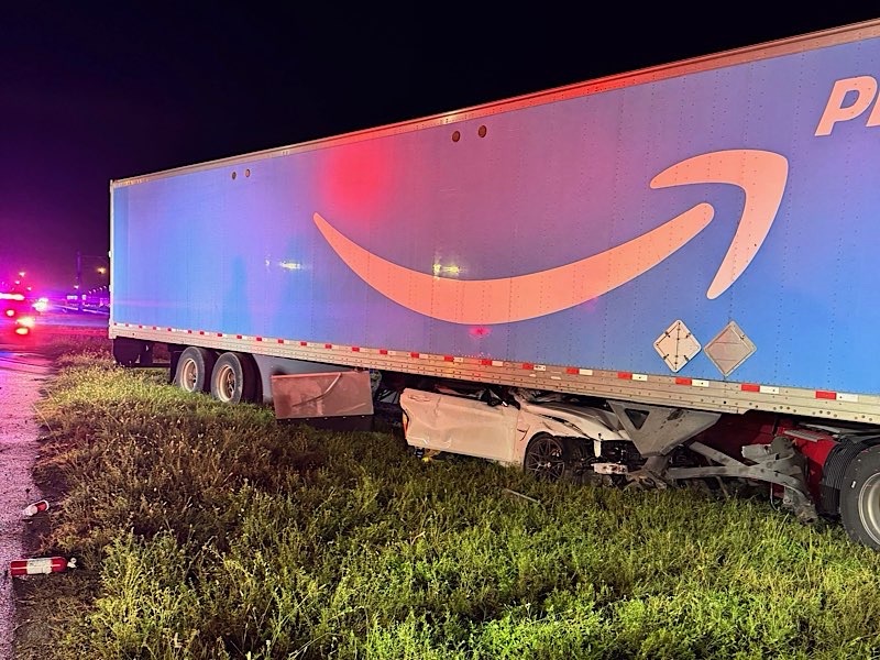 BMW Crashes Under Amazon Tractor-Trailer on I-75 - IONTB