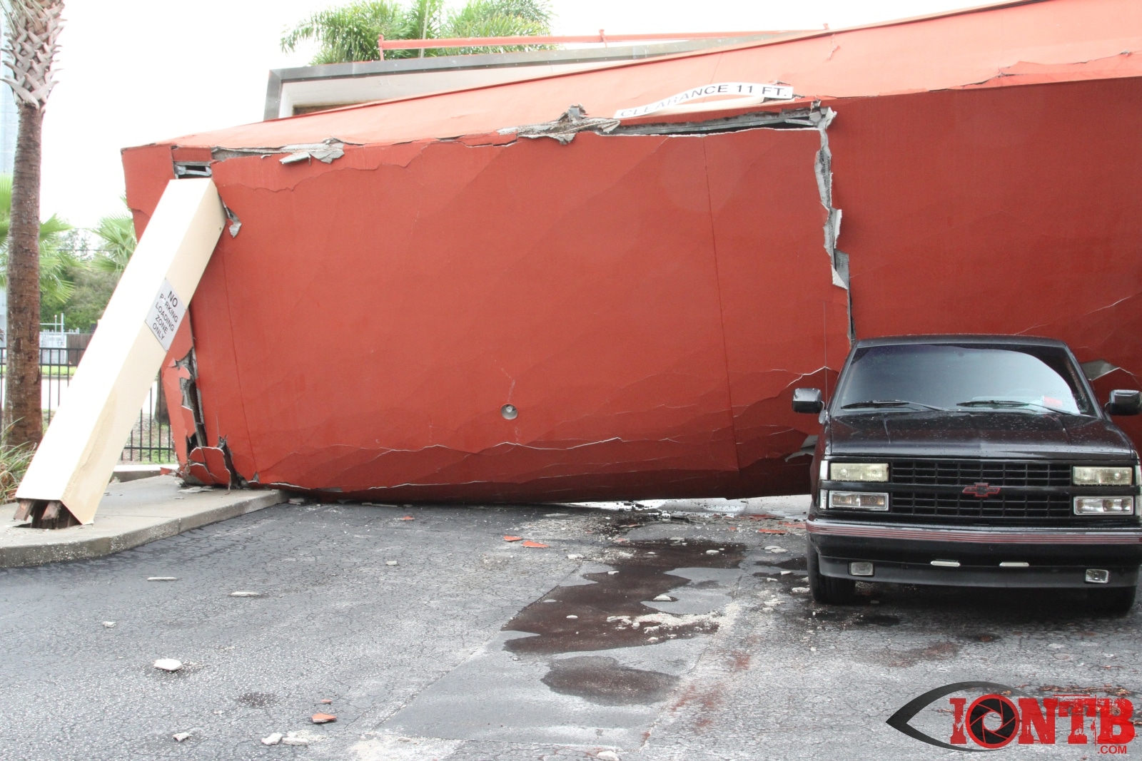 Canopy Collapse At Largo Professional Center - IONTB