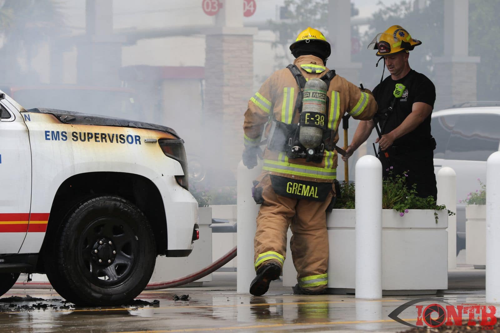 Fire Consumes Vehicle of Sunstar Paramedics EMS Supervisor in Largo - IONTB