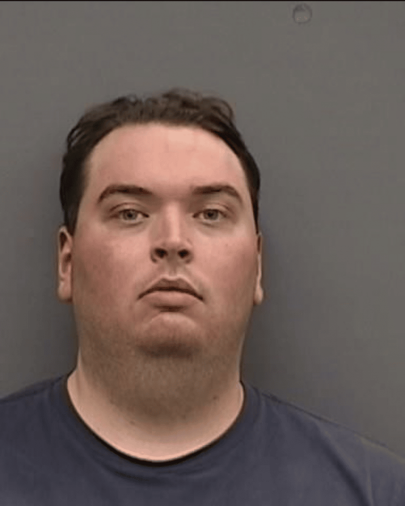 Man pulling over vehicle arrested for impersonating a police officer in ...